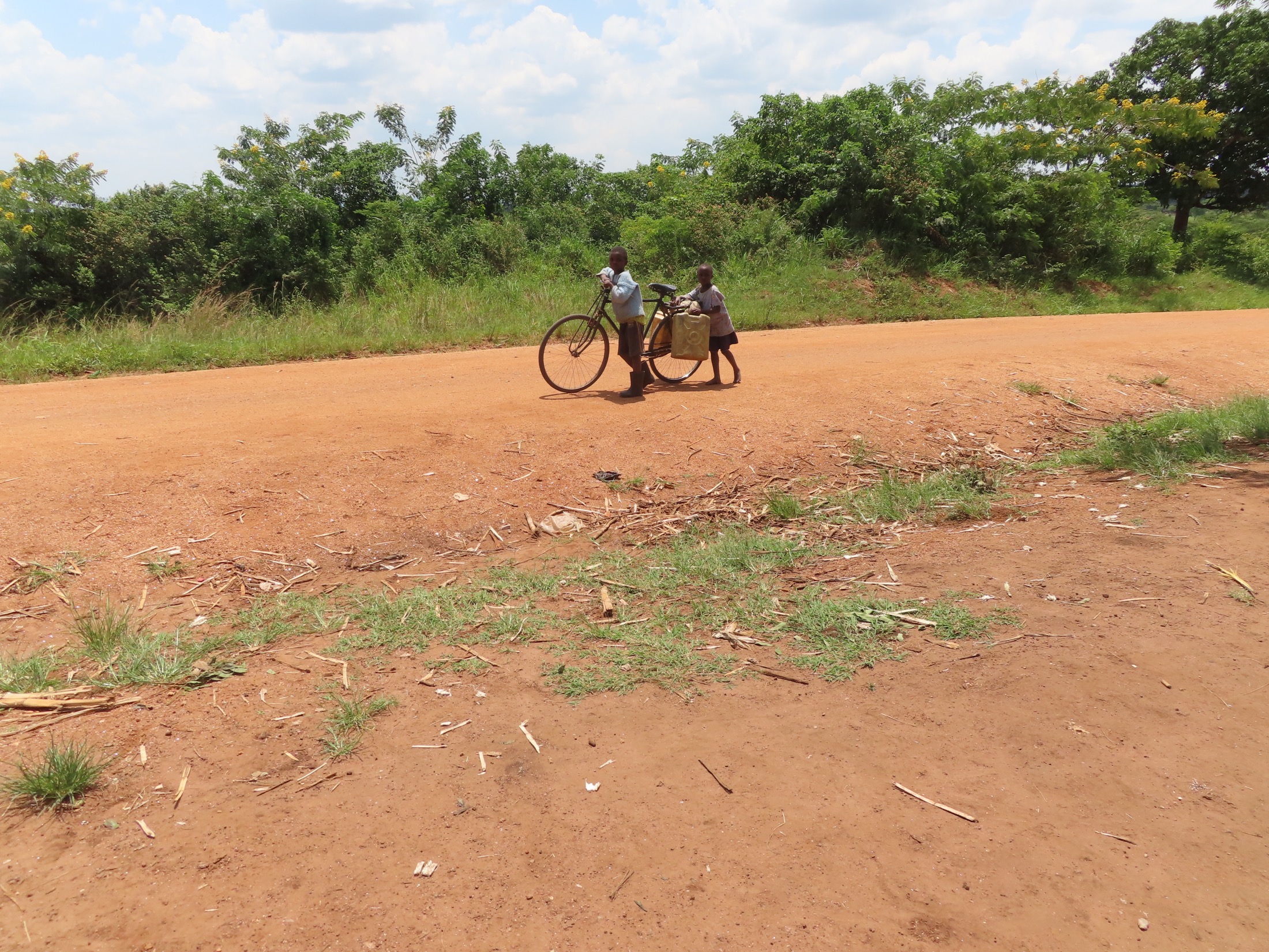 The Water Project: Uganda - Kyakaki Community 2